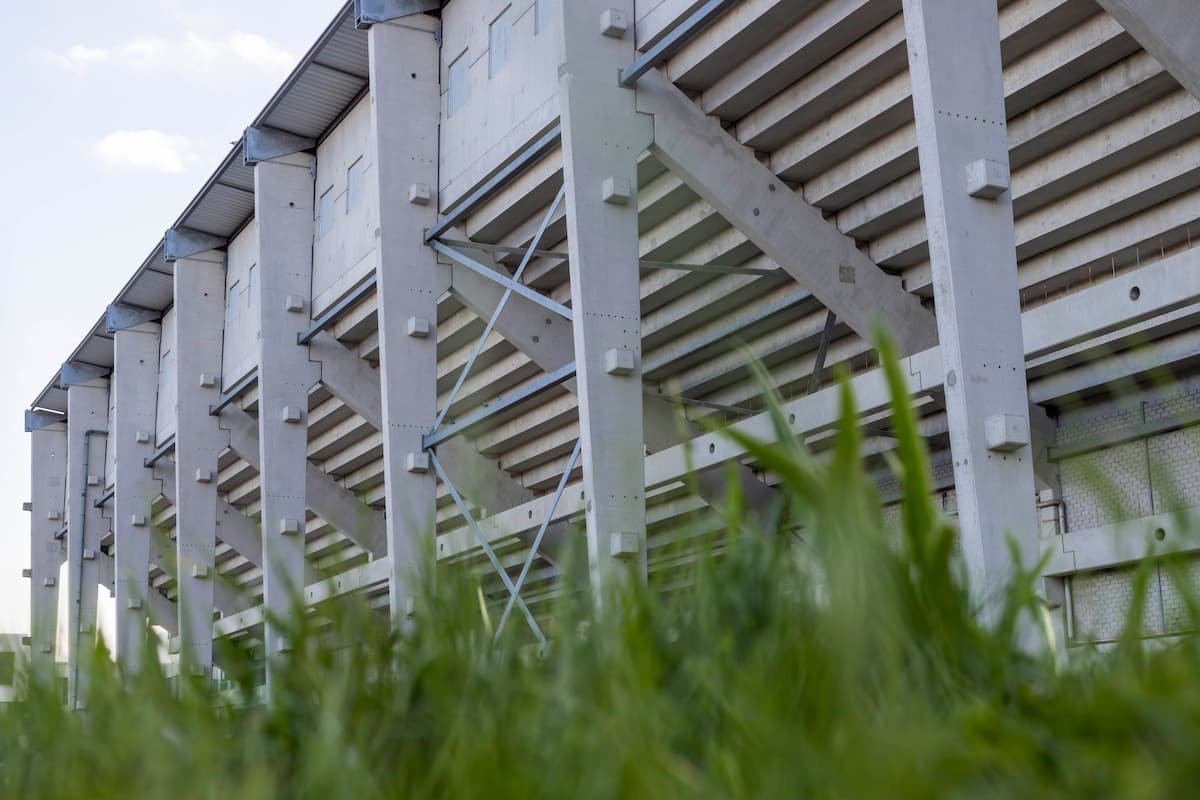 Concrete construction renovation - Reinasan